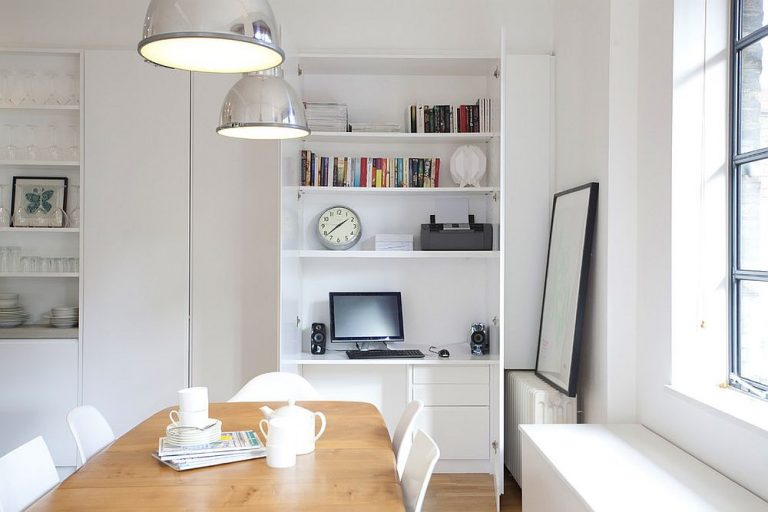 Create a Home Office in a Cupboard: Perfect Way to Maximise Space ...